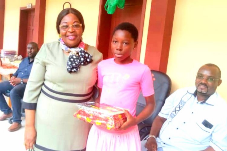 Gabon/ Owendo : Jeanne Mbagou et l’honorable Hugues Mayombo honorent ...